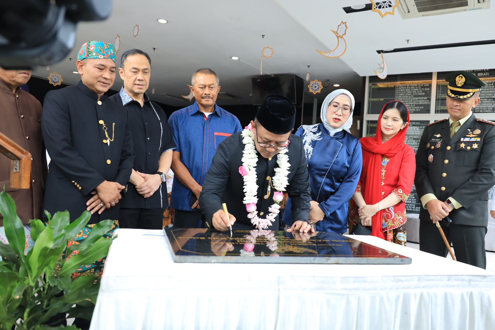 Pj. Wali Kota Bekasi Resmikan Poliklinik Eksekutif RSUD CAM – Fajar Lampung Pj. Wali Kota Bekasi Resmikan Poliklinik Eksekutif RSUD CAM – Fajar Lampung